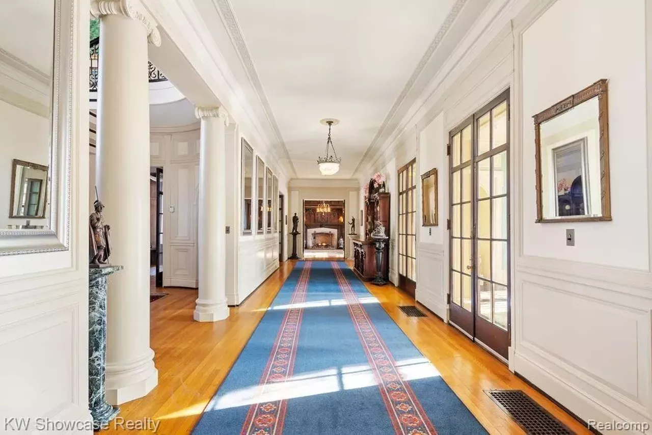 This Detroit mansion has a massive bank vault hidden inside [PHOTOS]