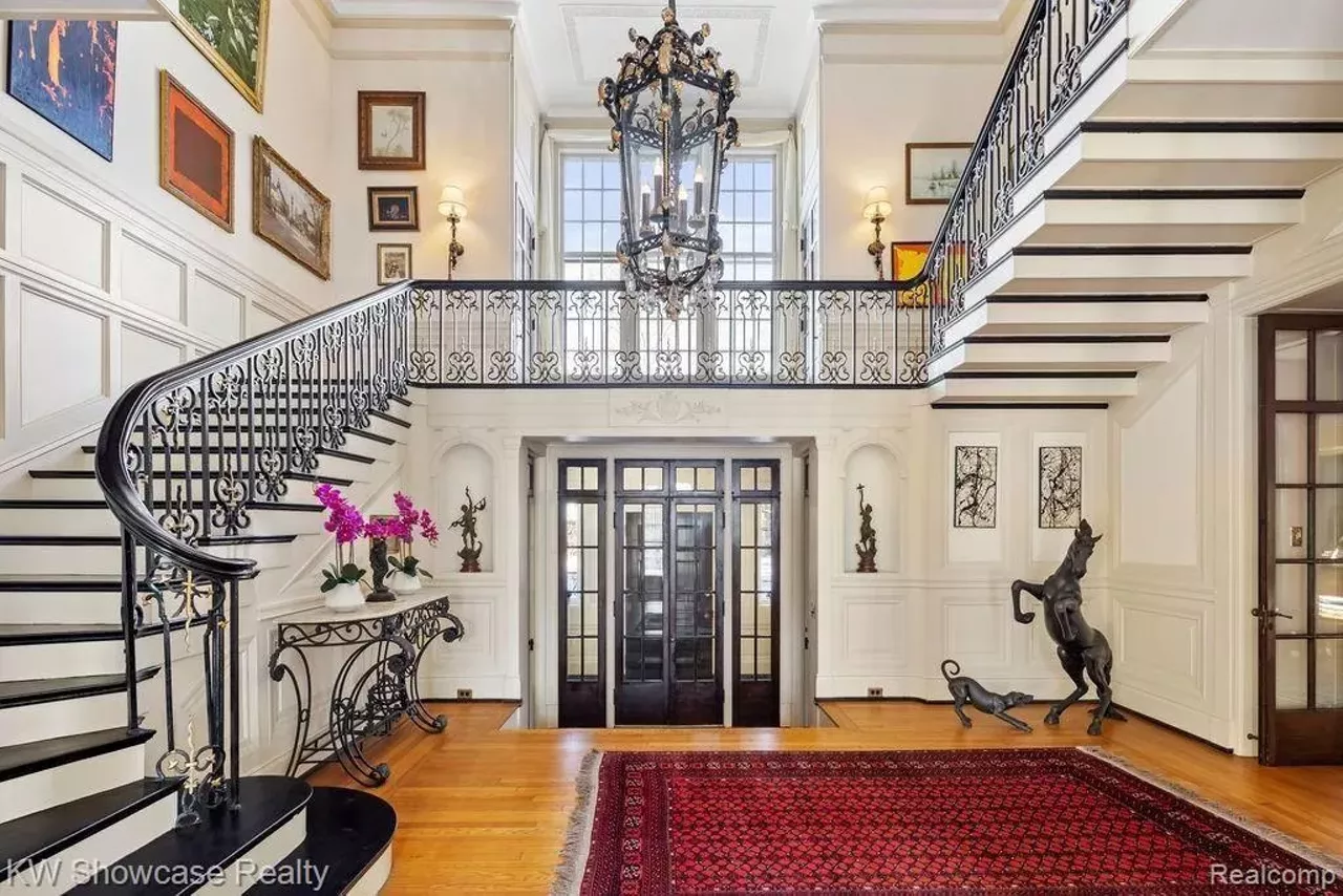 This Detroit mansion has a massive bank vault hidden inside [PHOTOS]