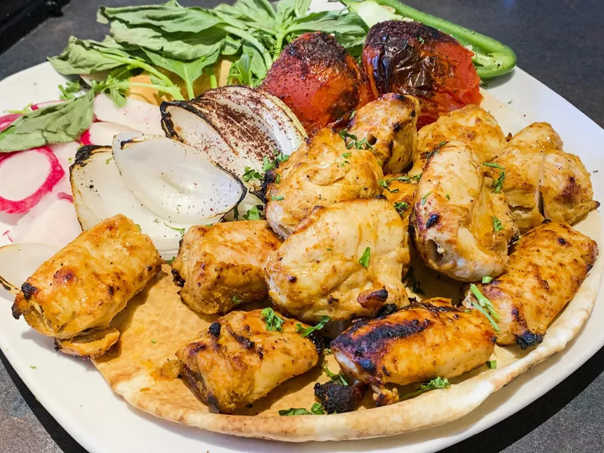 Review: Ishtar does it the ‘the Iraqi way’ in Sterling Heights